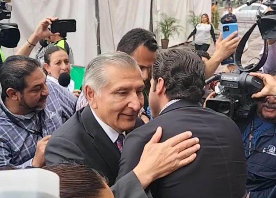 Se reúne Adán Augusto con Samuel y con alcaldes y diputados