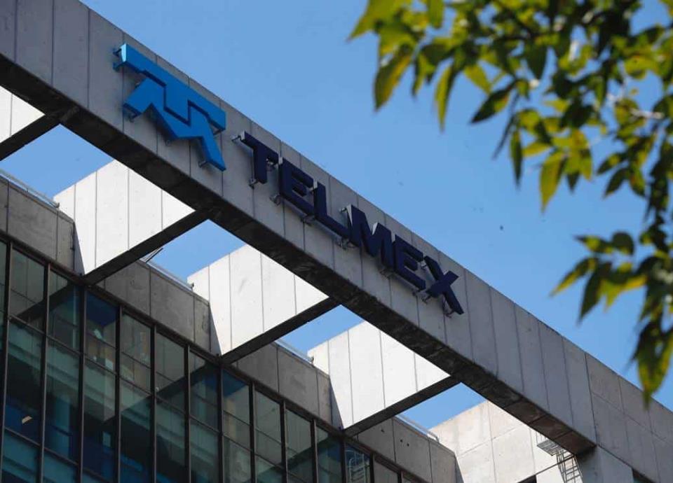 Usuarios reportan fallas en servicio de Telcel y Telmex