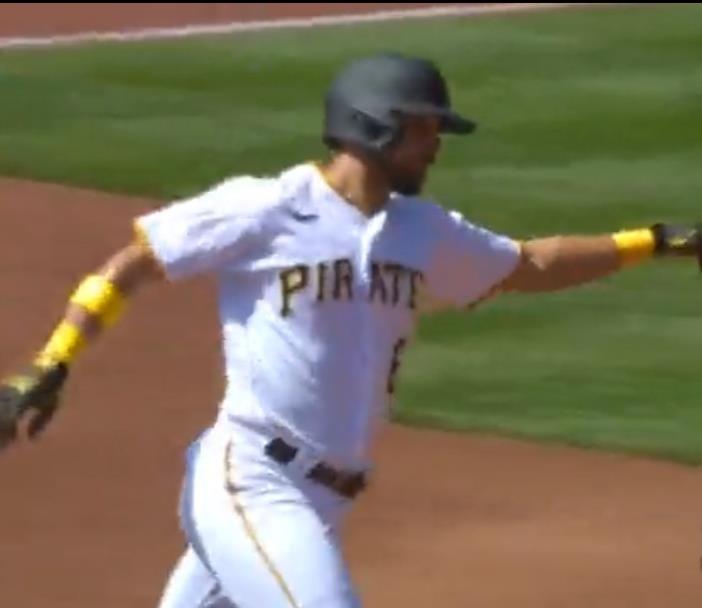 Guía Alfonso Rivas a Piratas jonrón