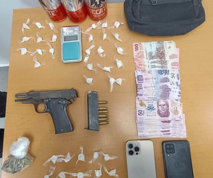 Caen tres con armas y droga durante operativo