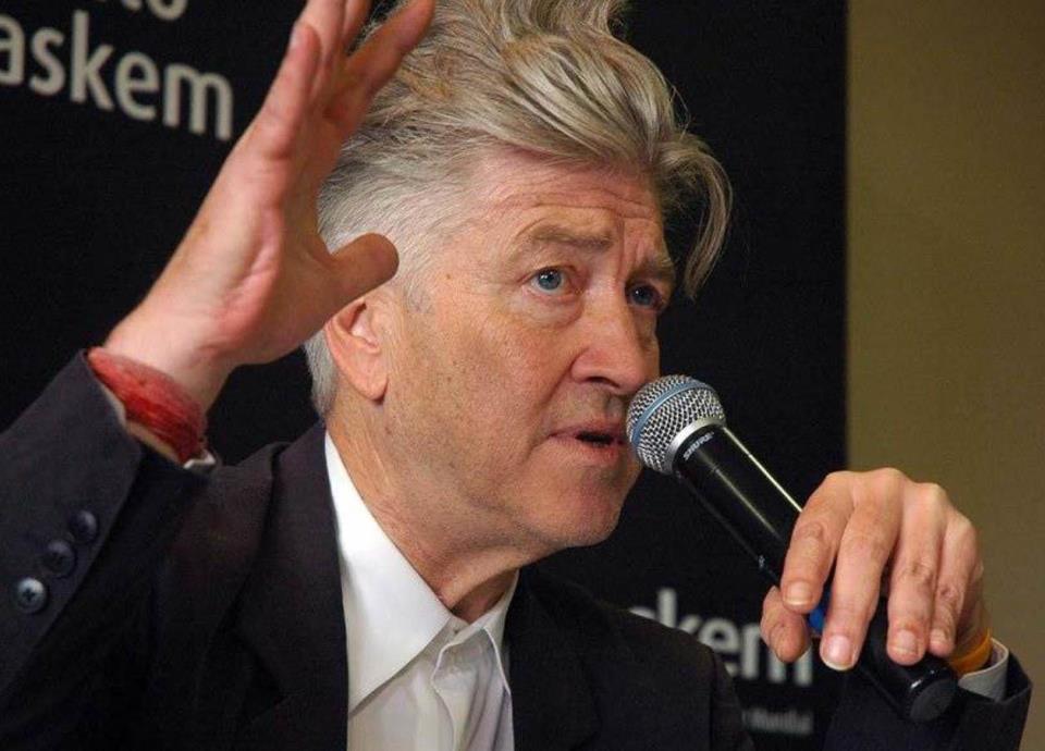 David Lynch confiesa que está demasiado enfermo para dirigir