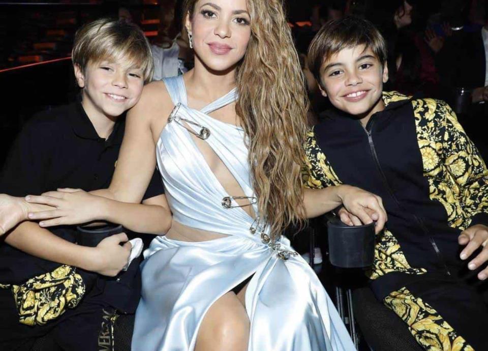 Hijos de Shakira debutan en la música